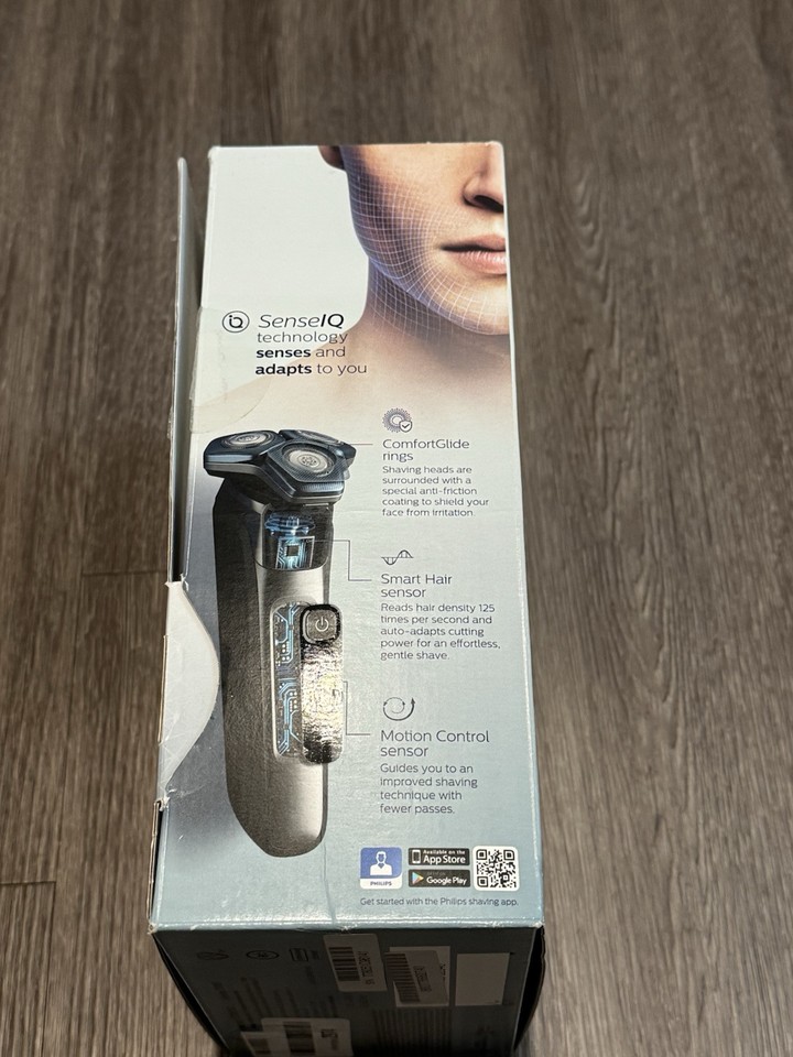 PHILIPS NORELCO 7100 WET & DRY ELECTRIC SHAVER Model S7788 Series 7000 ...