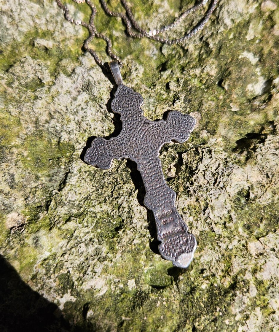 Vintage Sterling Silver Gothic Cross Necklace - Gem