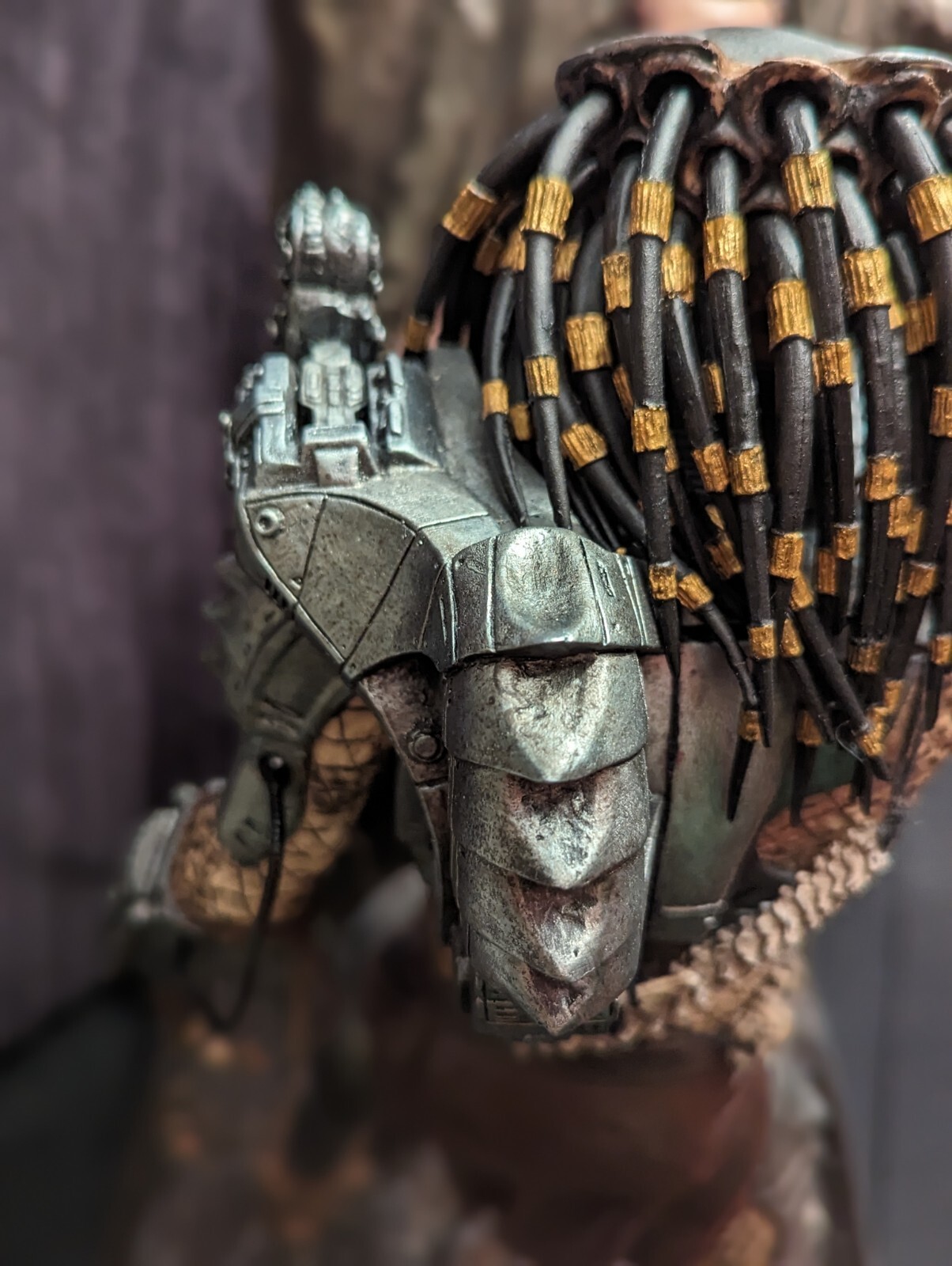 Iconic Encounter Scene Predator Statue | eBay