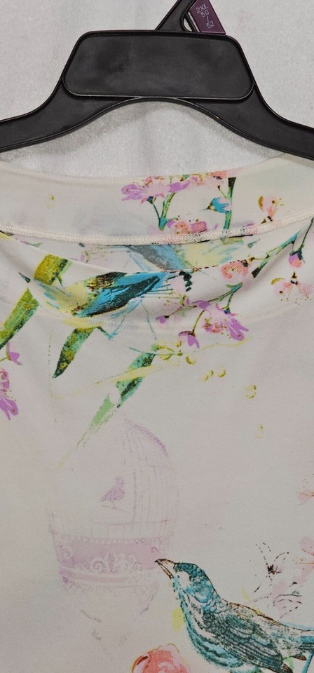 Investments ♈Woman's Printed SS stretch Knit Top size S?~white/green ...