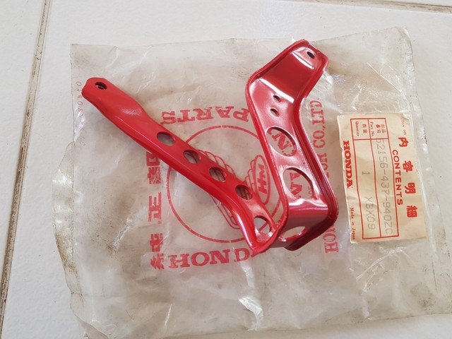 82 Honda Xl185s XL 185s Xl185 Vintage Rear OEM Swingarm Chain Guide ...