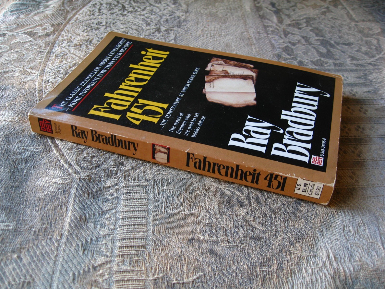 Ray Bradbury - Fahrenheit 451 - 2003 - paperback | eBay