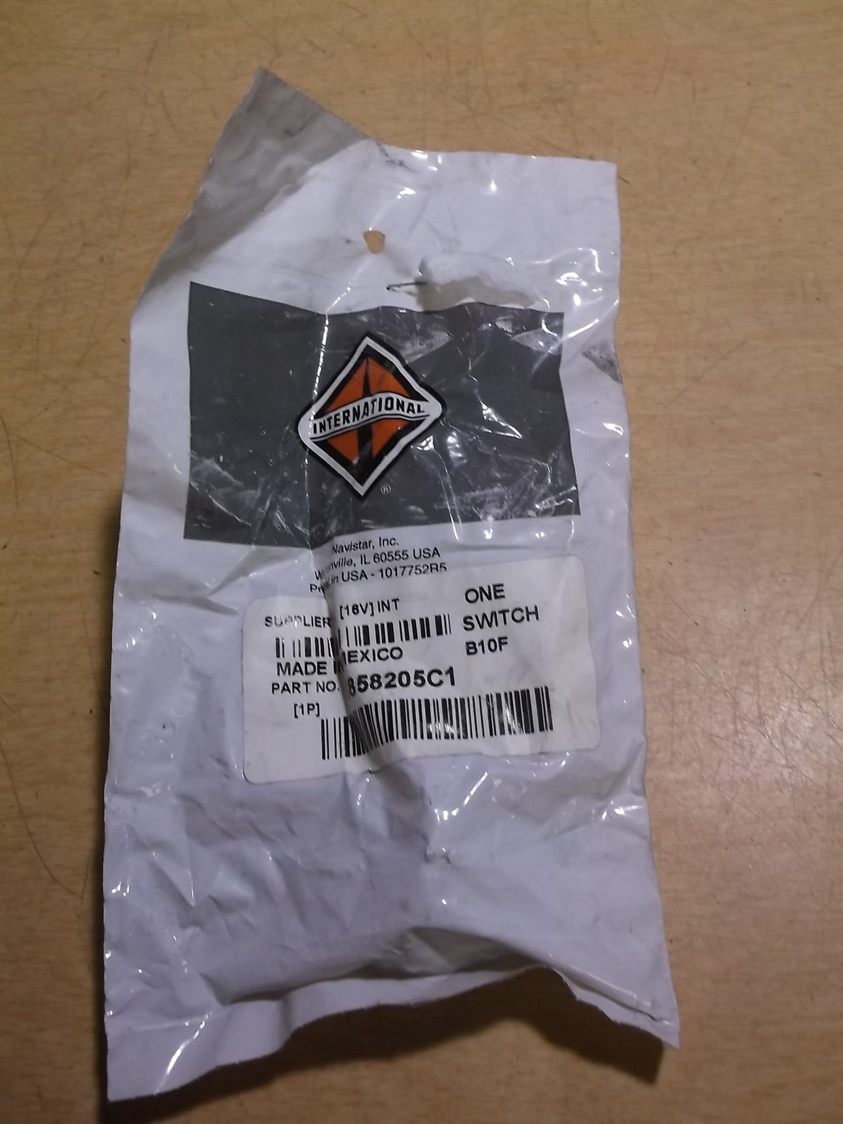 NEW International 3858205C1 Navistar Switch *FREE SHIPPING* | eBay