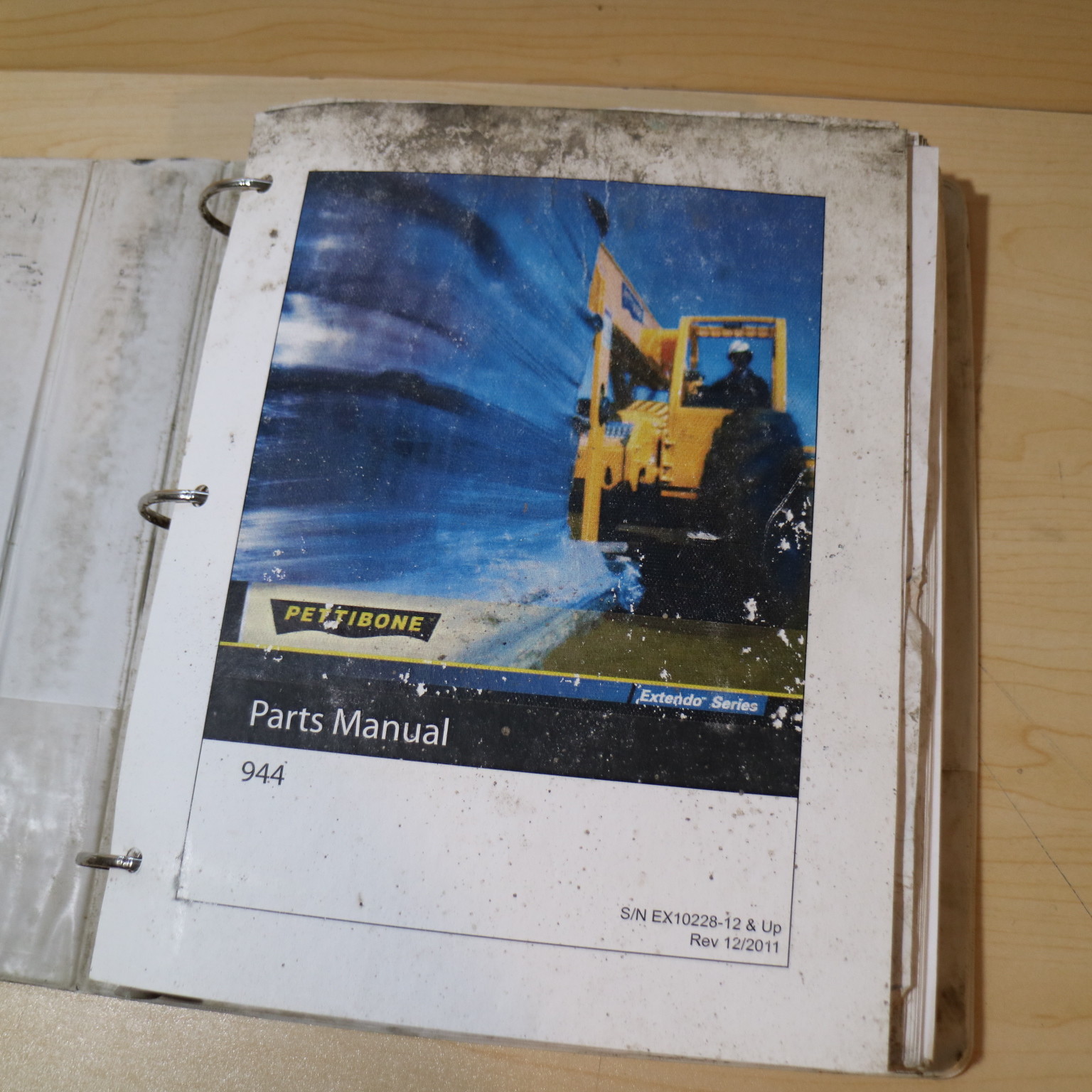 PETTIBONE 944 Telehandler Parts Manual Book telescopic forklift catalog ...