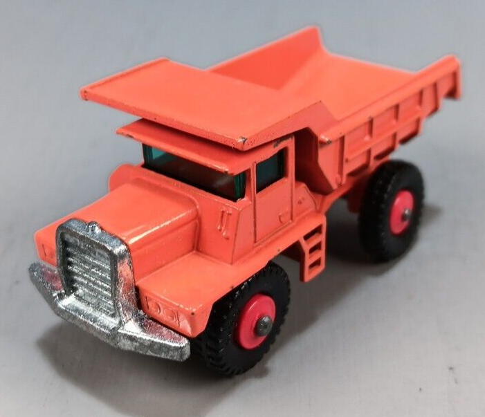 MATCHBOX SERIES 28 ORANGE MACK DUMP TRUCK in BOX Very Lightly Played ...