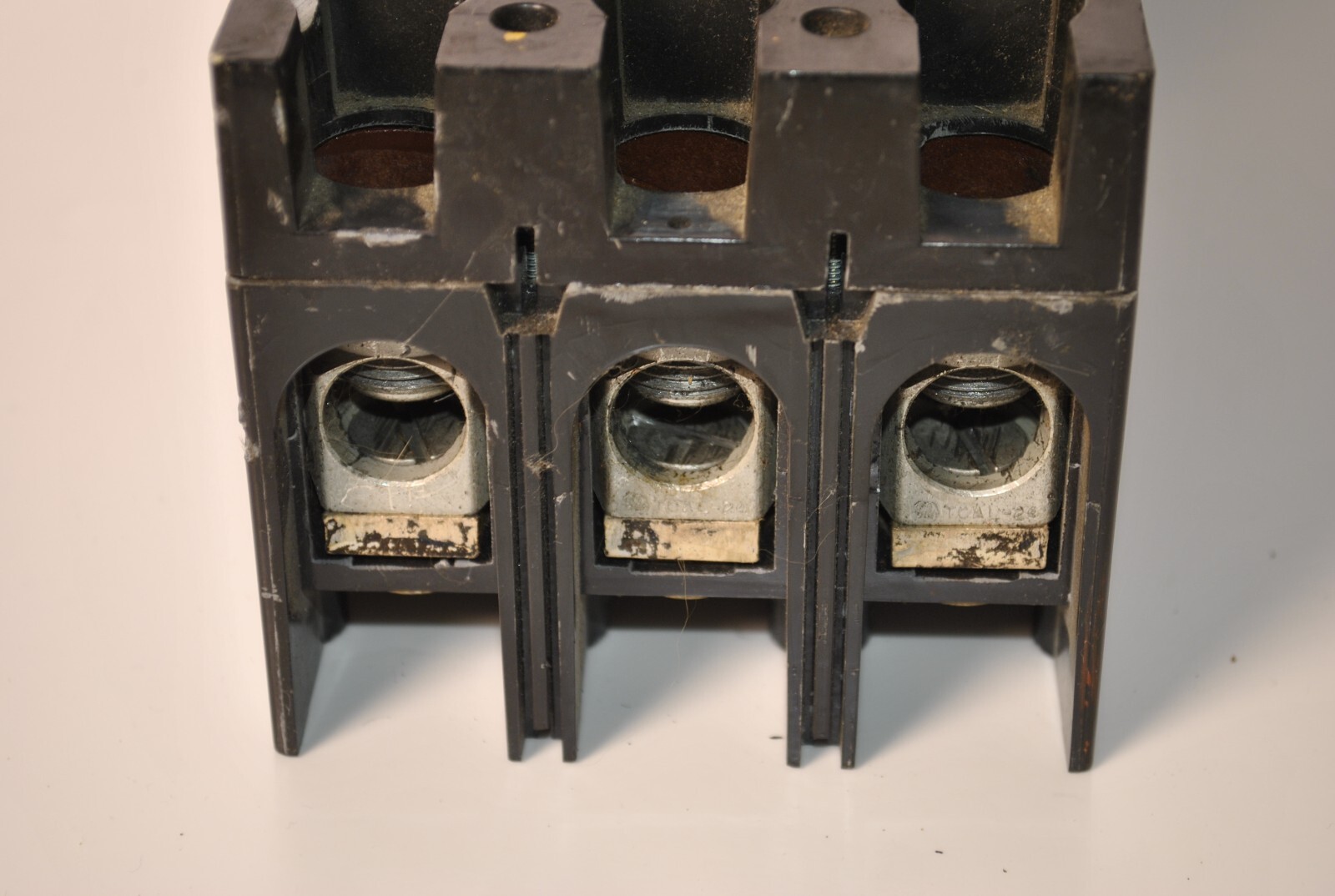 TFJ236225 General Electric GE Type TFJ Circuit Breaker 3 Pole 225 Amp ...