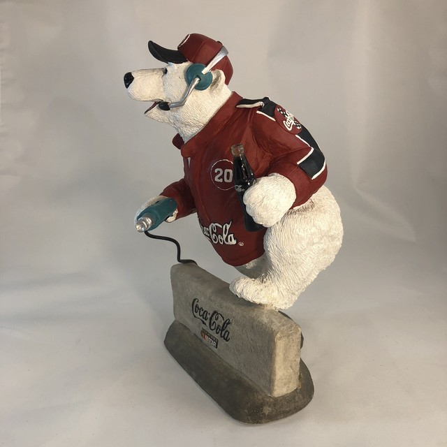 Tim Wolfe Le Coca-Cola NASCAR Sculpture Big Lug 20 Polar Bear Pit Crew ...