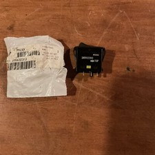 Mack Headlight Park Light Rocker Switch 25633258 1mr4323m for sale ...