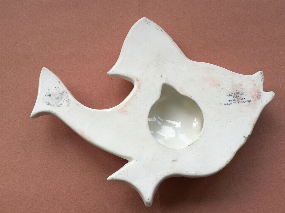 FISH TO HANG ON WALL FINE BONE CHINA ORNAMENT FIGURINE by SOUTHFIELDS ...