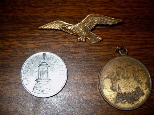 GERMAN HEATER 1904 WORLDS FAIR MEDAL & Farmland Insurance Token & Eagle ...