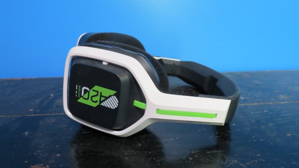 Logitech Astro A20 Wireless Gaming Headset Xbox White Green | eBay