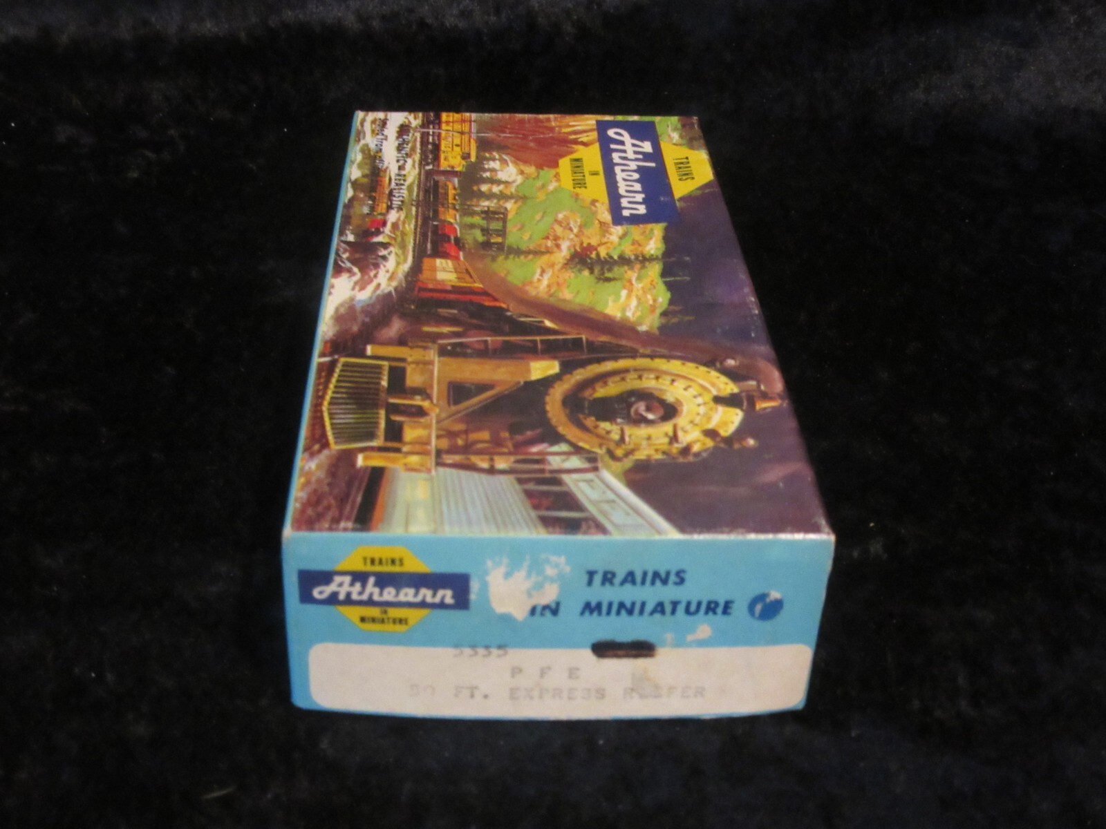 Athearn HO Scale Railway Express Agency (REA) 50' Passenger Ice Reefer ...