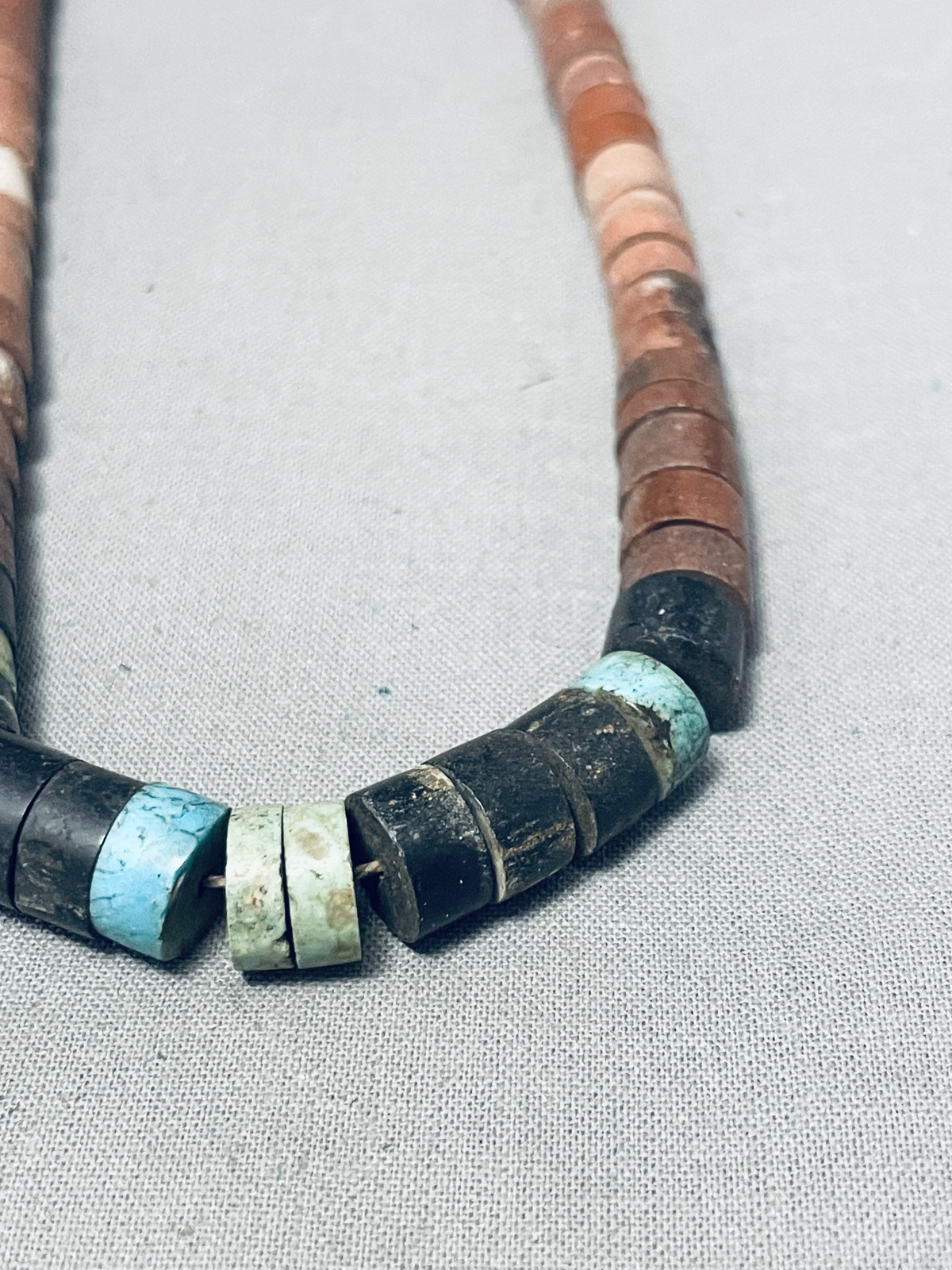 TRADITIONAL VINTAGE SANTO DOMINGO TURQUOISE PIPESTONE… - Gem