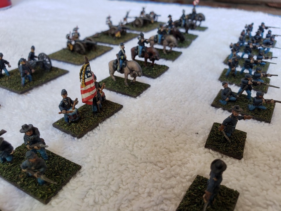 Nicely Detailed 60-Piece Heavy Metal HO Scale Toy Soldier Set! | eBay