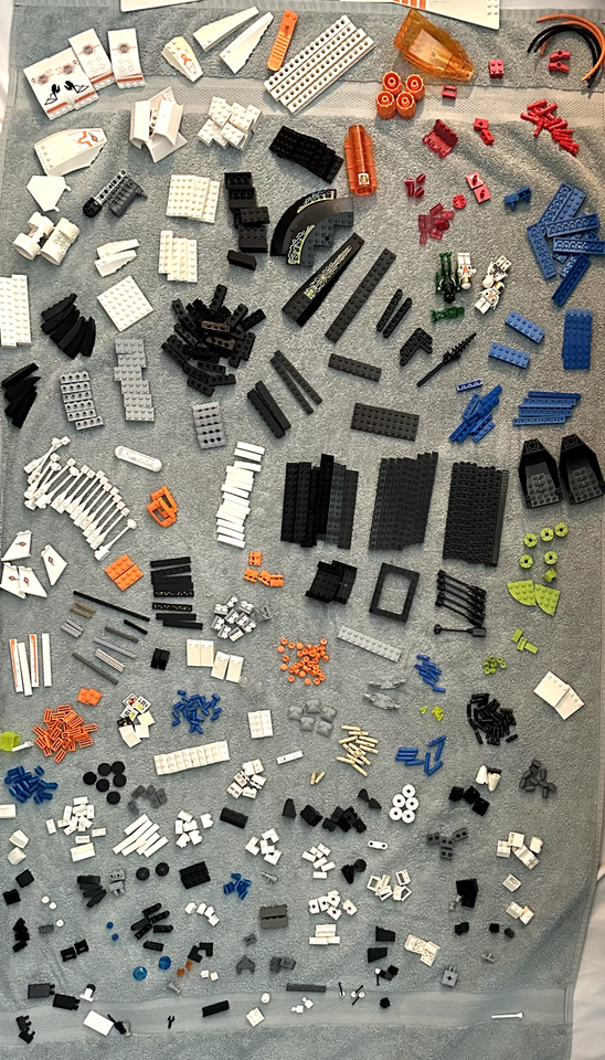 LEGO Mars Mission 7644: MX-81 Hypersonic Operations Aircraft (100% ...