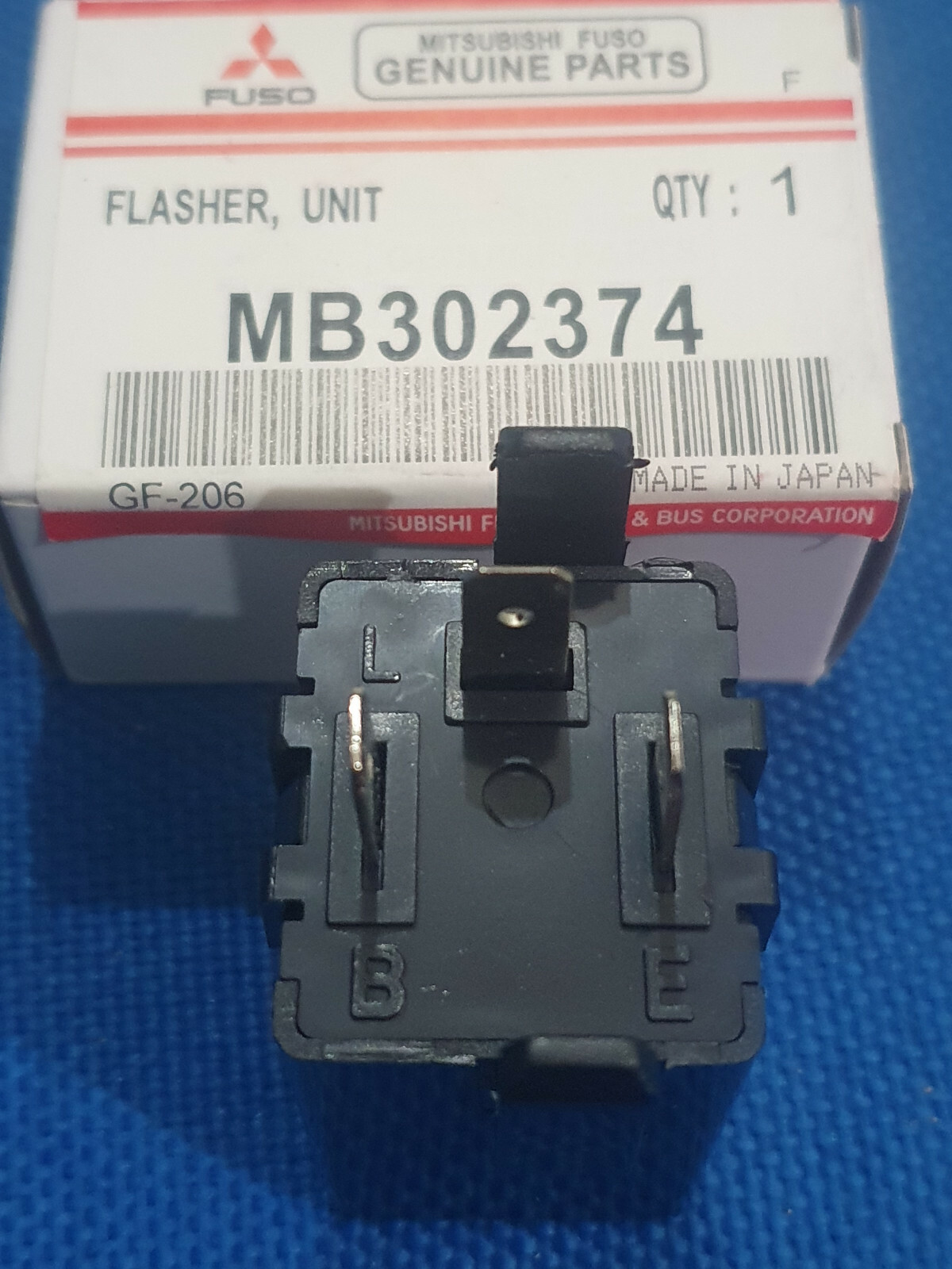 Mitsubishi Fuso Canter FE434 FE444 Turn Signal Flasher Unit MB302374 ...