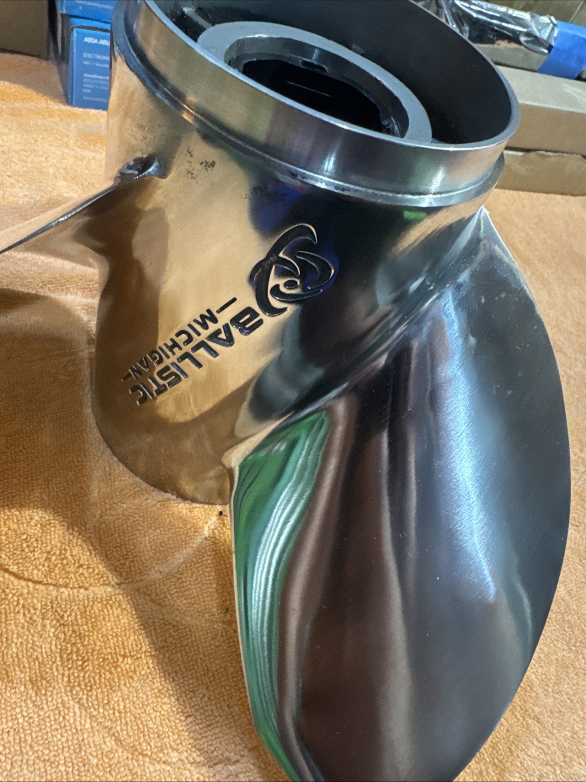 Michigan Wheel Ballistic Propeller 14 1/2" X 19 RH With Hub11 Kit ...