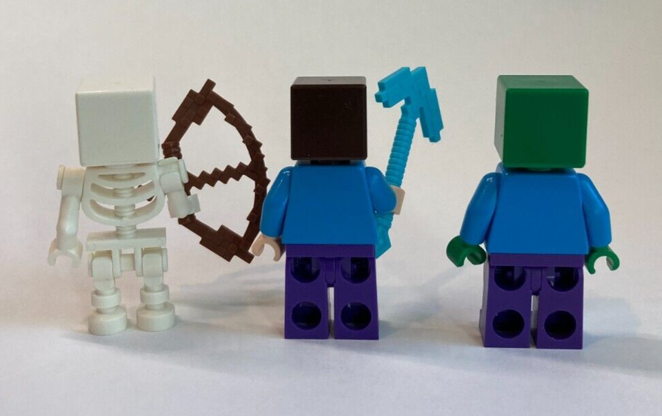 Lego Minecraft Minifigure Lot 21118 Steve Skeleton Zombie bow pickaxe ...