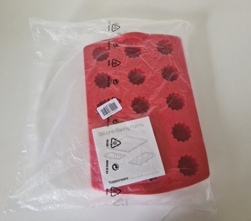 *Brand New* Tupperware Mini Cannele Silicone Baking Form Royal Red FREE ...