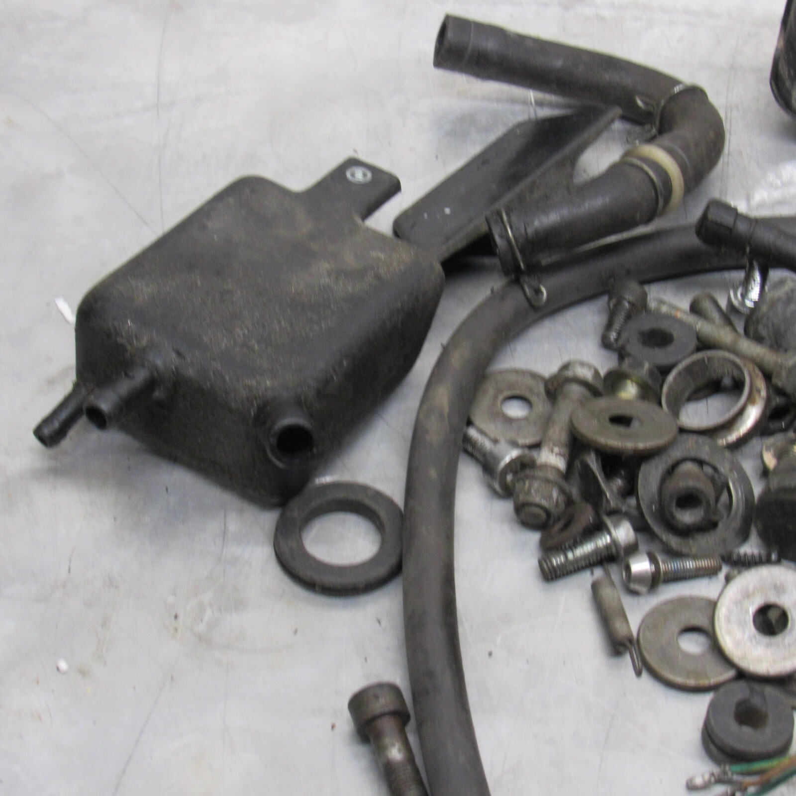 Honda 700 VF SABRE VF700S Engine Bolts good shape Hardware Coil Misc ...