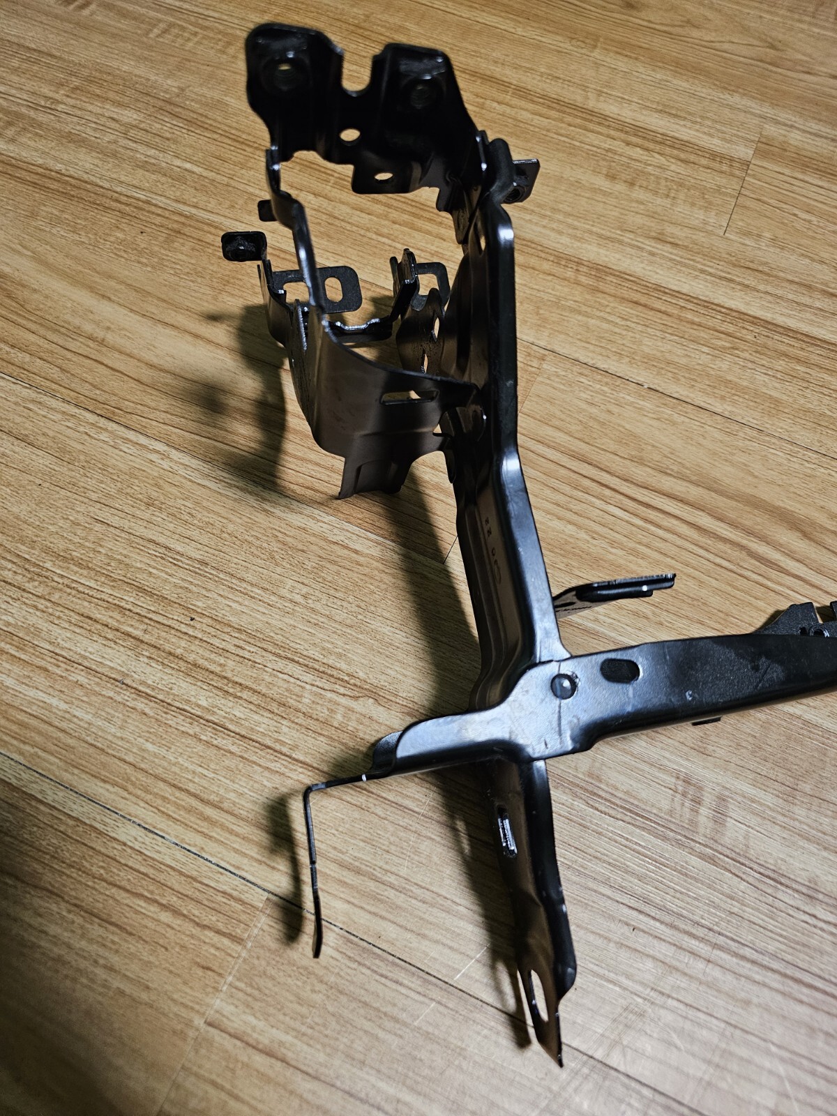 OEM BMW 3 G20 FRONT LEFT HEADLIGHT BRACKET MOUNT 7422293 51647422293 ...