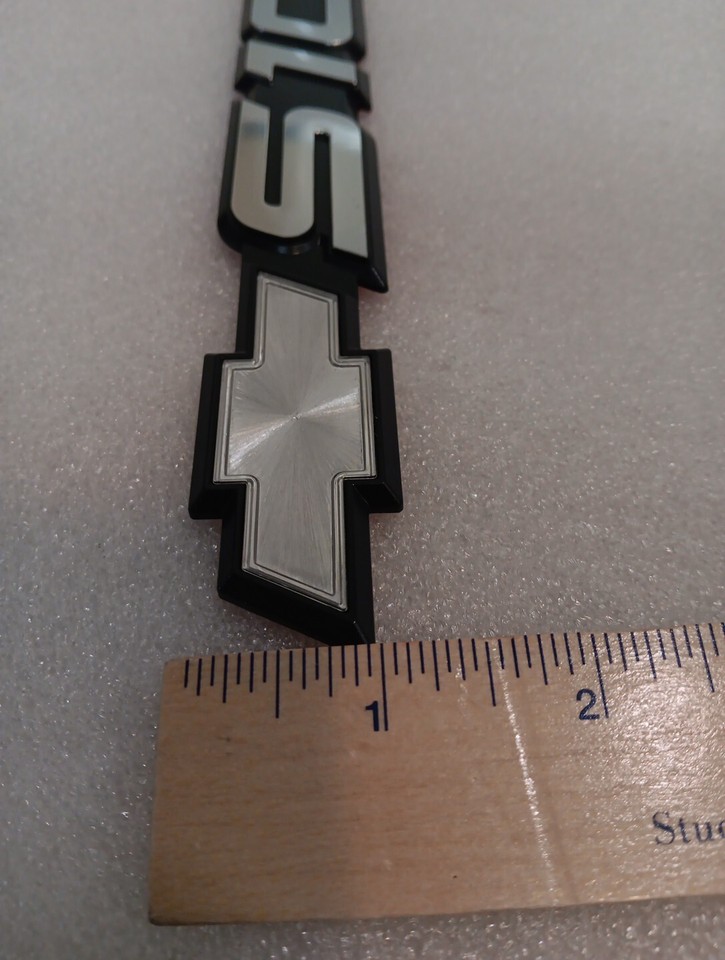 Chevy 1994-2004 S10 Door Side Rear Tailgate Emblem Badge Logo OEM ...