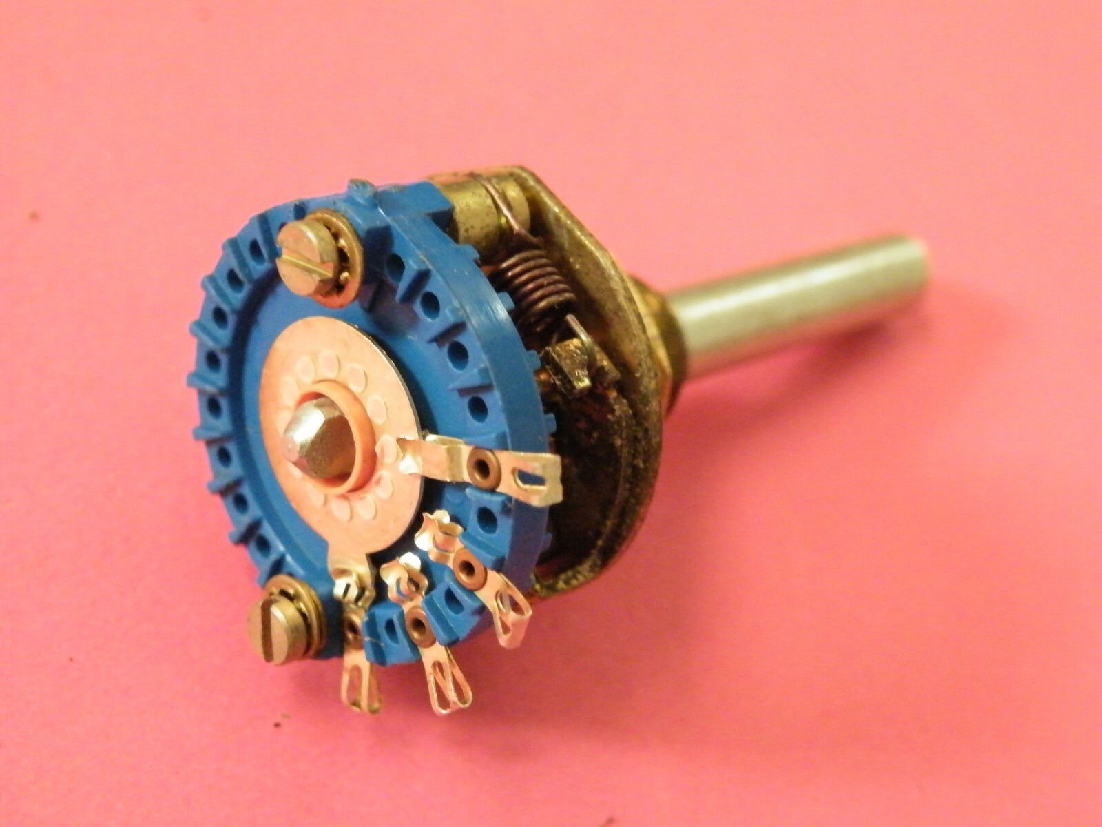 NSF Mini Maka Rotary Switch 1P 3W Shaft dia 6.3mm 1/4" x28mm Long 28g ...