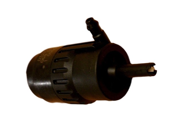 Peterbilt Windshield Washer Pump 370 330 335 Series 066011A D3210 06B ...