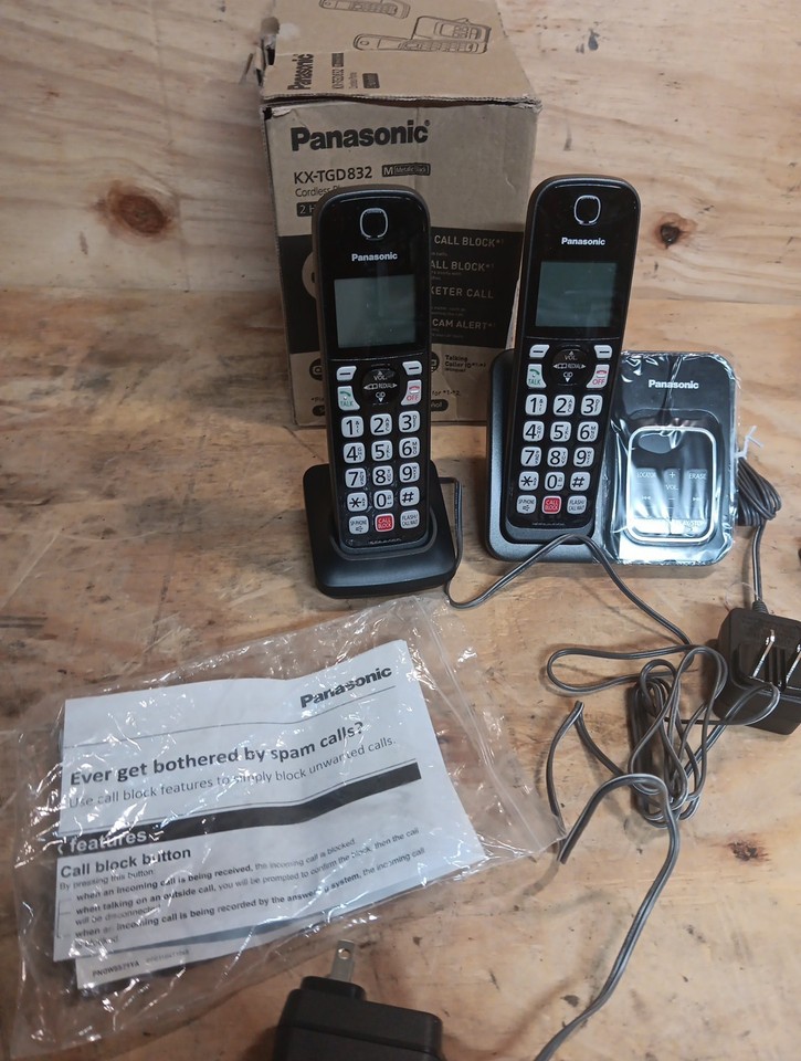 Panasonic Cordless Phone KX-TGD832m Expandable Call Block 2 Handset ...