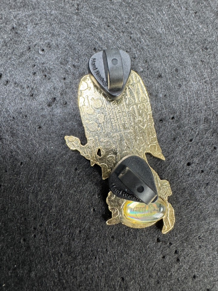 Hard Rock Cafe Pin Chicago 2007 Rocking Angel Series Sexy Girl Flying V ...