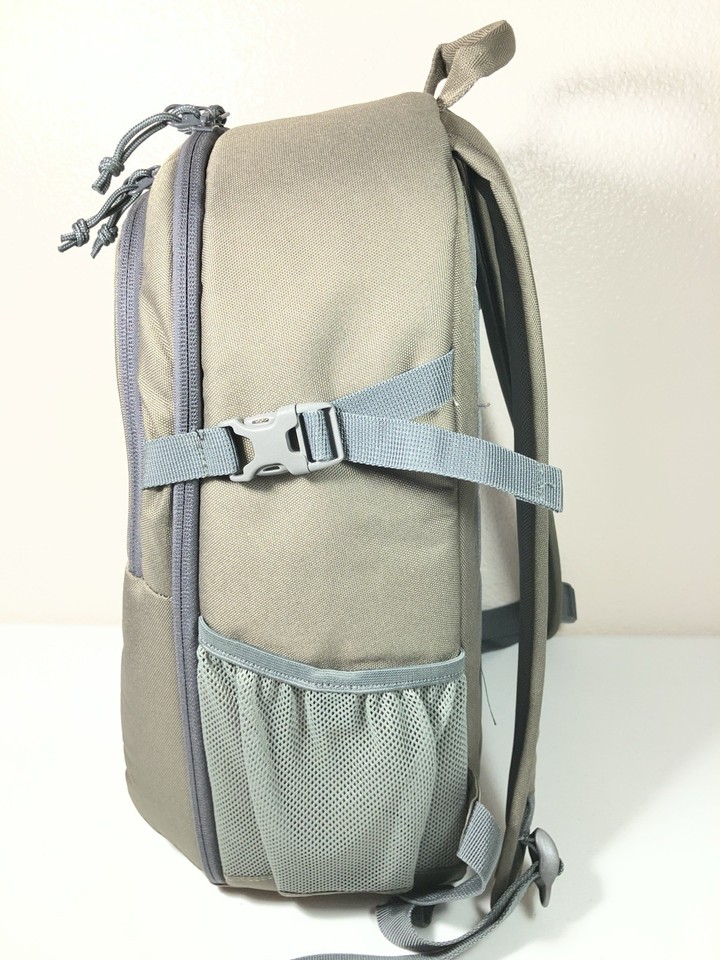 LowePro Tahoe BP-150 Camera Backpack - Mica and Pixel Camo | eBay