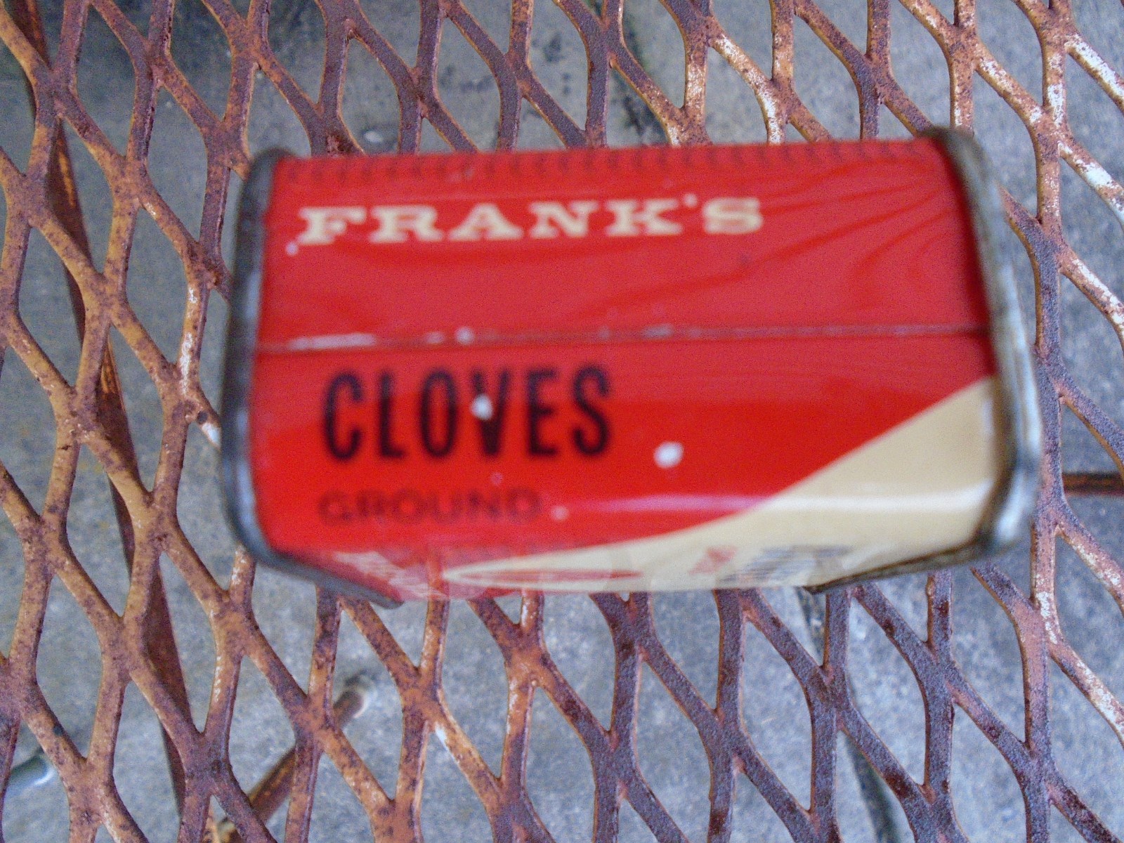 Vintage Franks Cloves Spice tin Lithograph Dove Brand Cincinnati Ohio ...