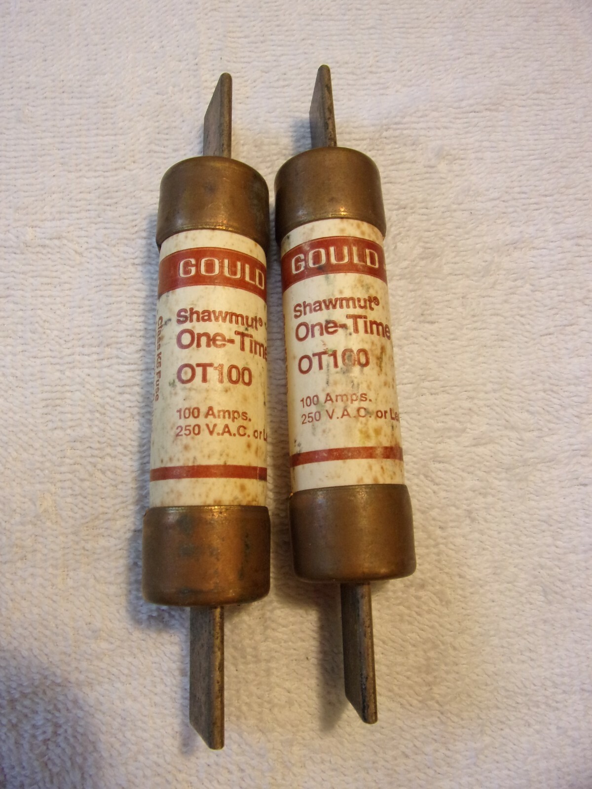 (Lot of 2) ~ Shawmut OT100 Amp. One-Time Fuses 250 VAC or less, Class ...