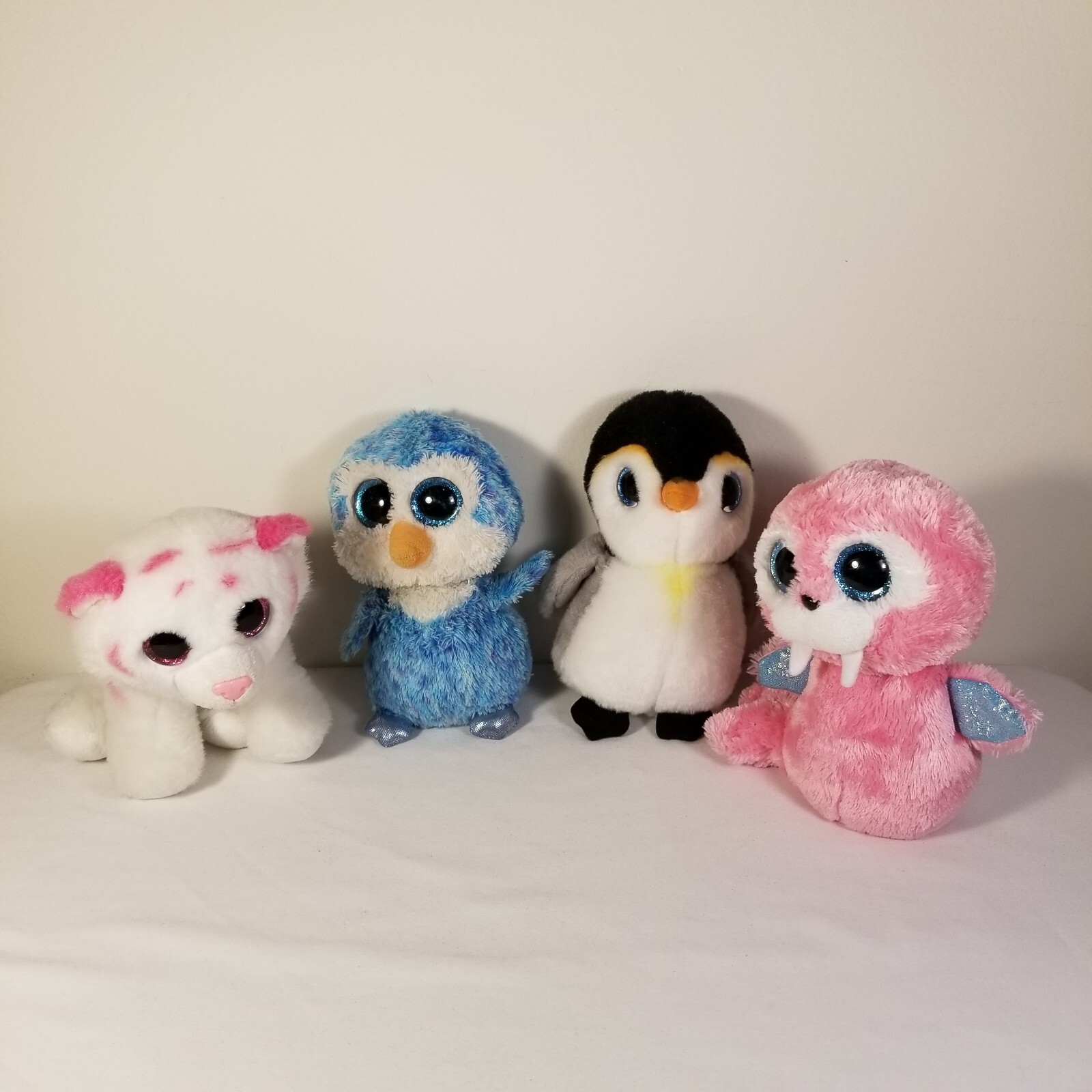 Ty Beanie Boos Lot of 4 6" Plush Ice Cube Pongo Penguins Tabor Tiger ...