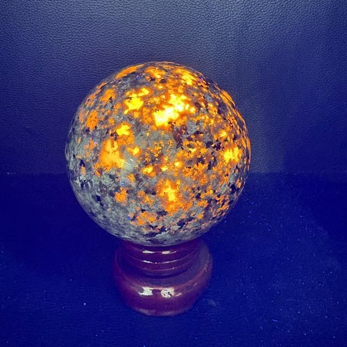 3.3" Natural Yooperlite Sphere Fluorescent Crystal Ball UV Reactive ...
