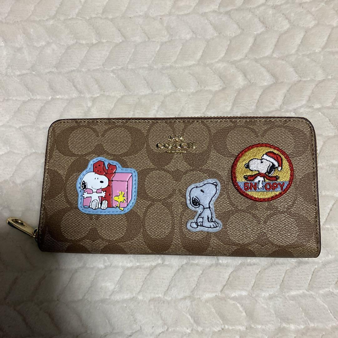 Coach Peanuts Collaboration Snoopy Long Wallet Patch … - Gem