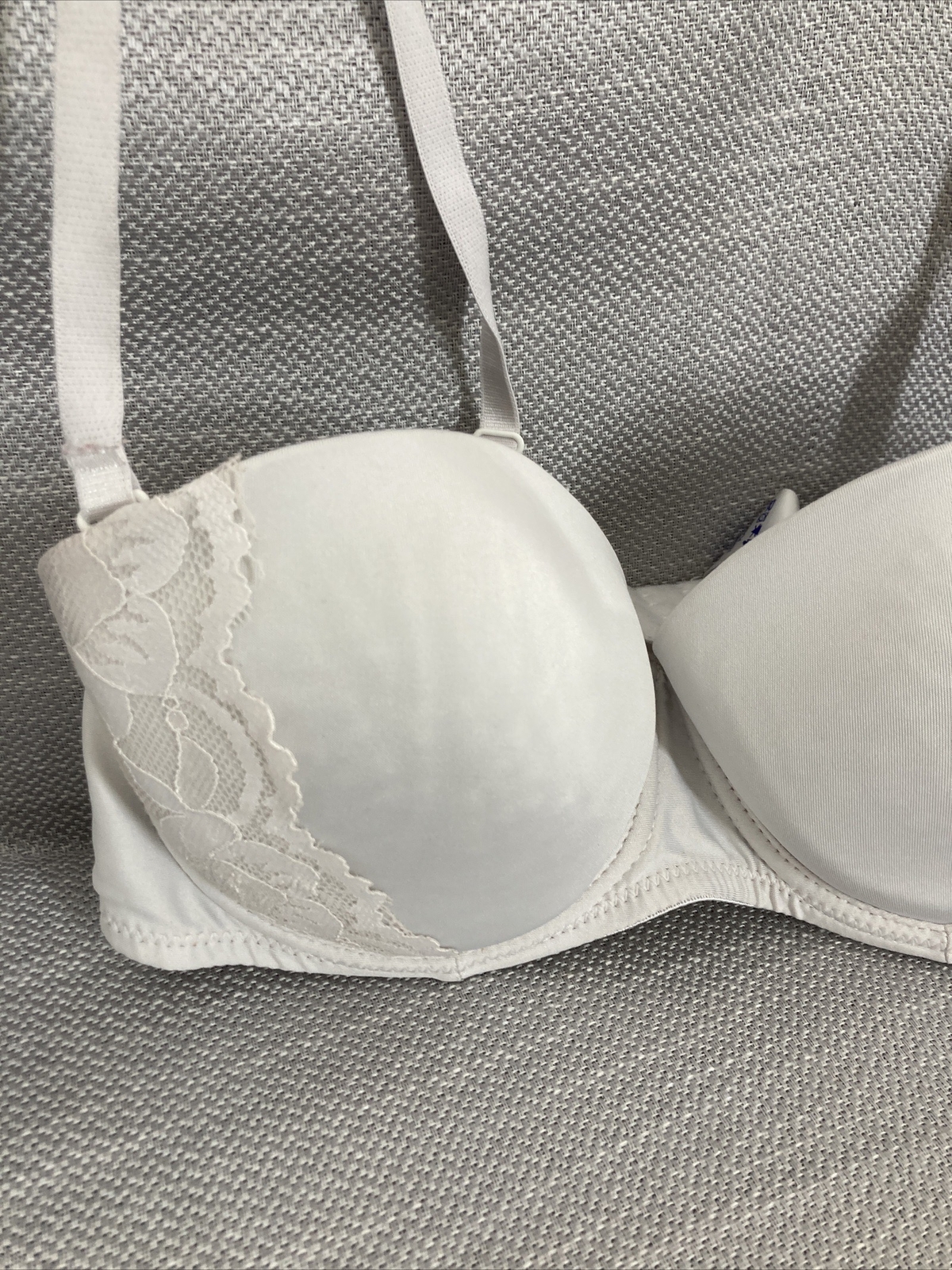 Simply Styled Bra 36B White Lace Trim Underwire back Closure Sexy Look ...
