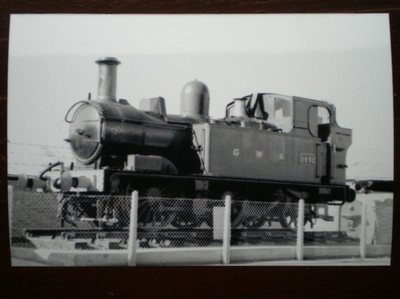 PHOTO GWR COLLETT CLASS 14XX 0-4-2T LOCO NO 1442 | eBay