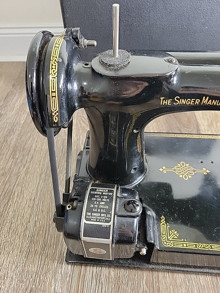 Vintage Singer Featherweight Portable Electric Sewing Machine 221-1 ...