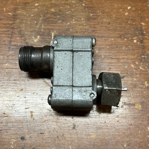 Stewart Warner Speedometer Reducer Gear Adjuster Adapter 666F V7 .9743Y ...