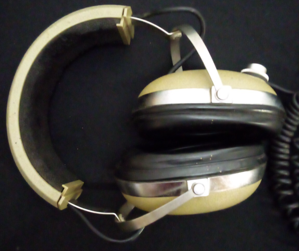 VTG KOSS STEREO EQUIPMENT PRO 4AA STUDIO HEADPHONES PROFESSIONAL UN ...