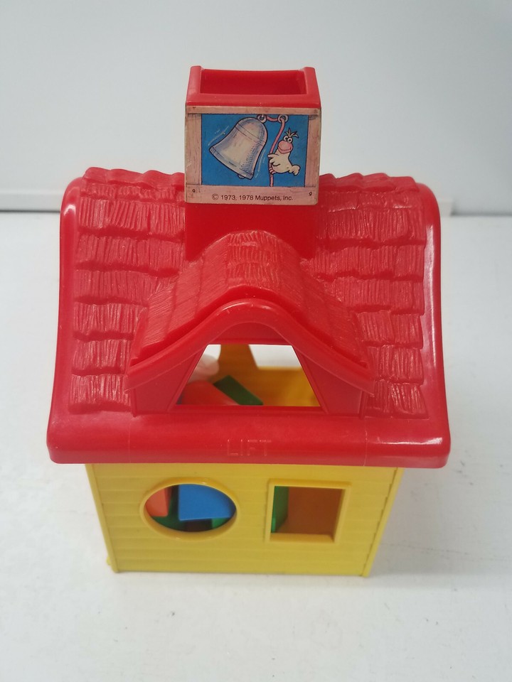 Big Bird Schoolhouse SESAME STREET Shape Sorter with 8 Blocks Vintage ...