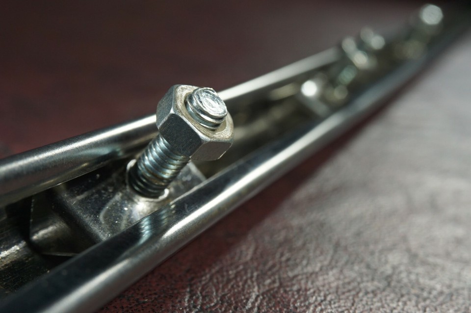 Rear MOULDING BODY LOWER BACK PANEL CENTER Fit AE70 KE70 TE70 71 DX GL ...