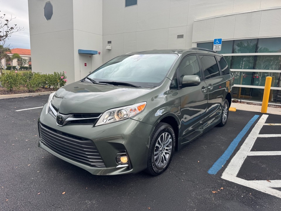 2020 Toyota Sienna XLE PREMIUM Braunability Power RAMP Handicap Van | eBay