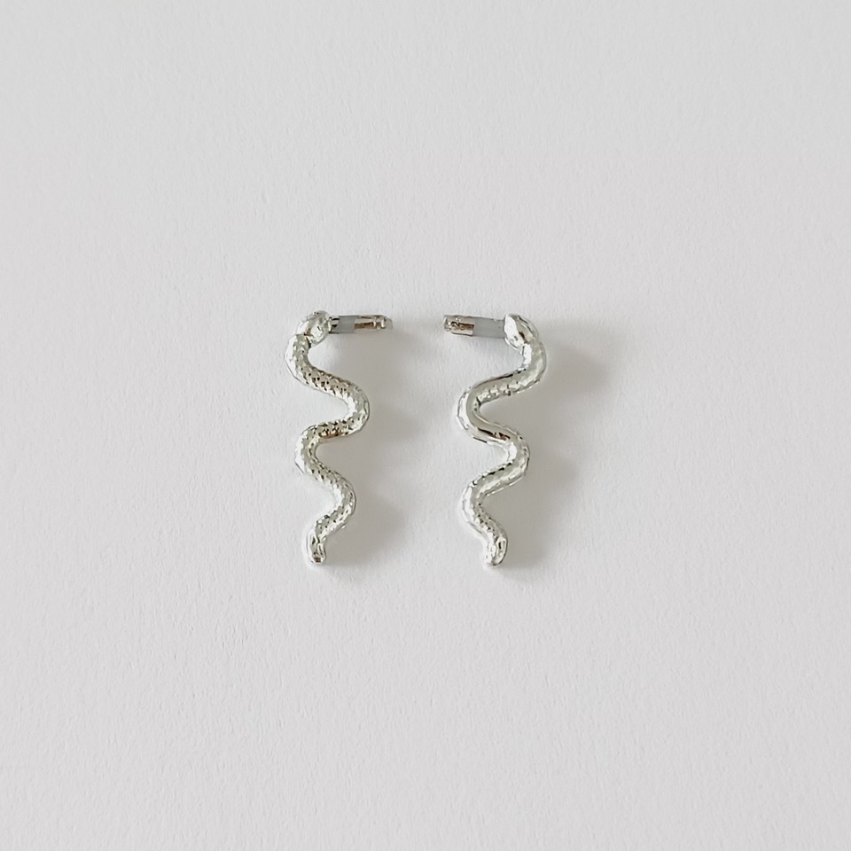 Lol Surprise OMG Doll Lady Diva Silver Tone Snake Earrings | eBay