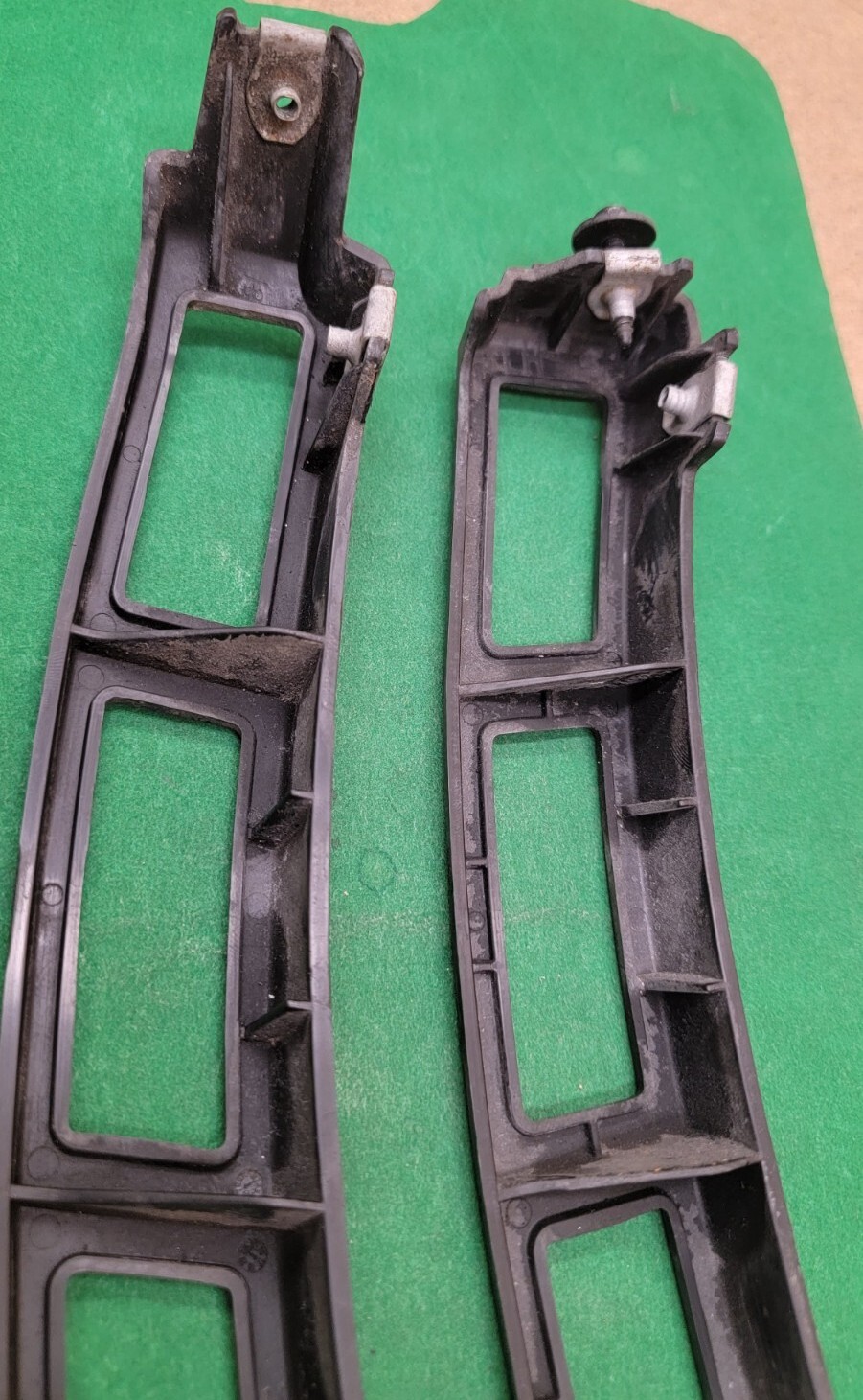 2018 - 2022 Chevrolet Equinox Rear Bumper Guide Bracket Lower Set OEM ...