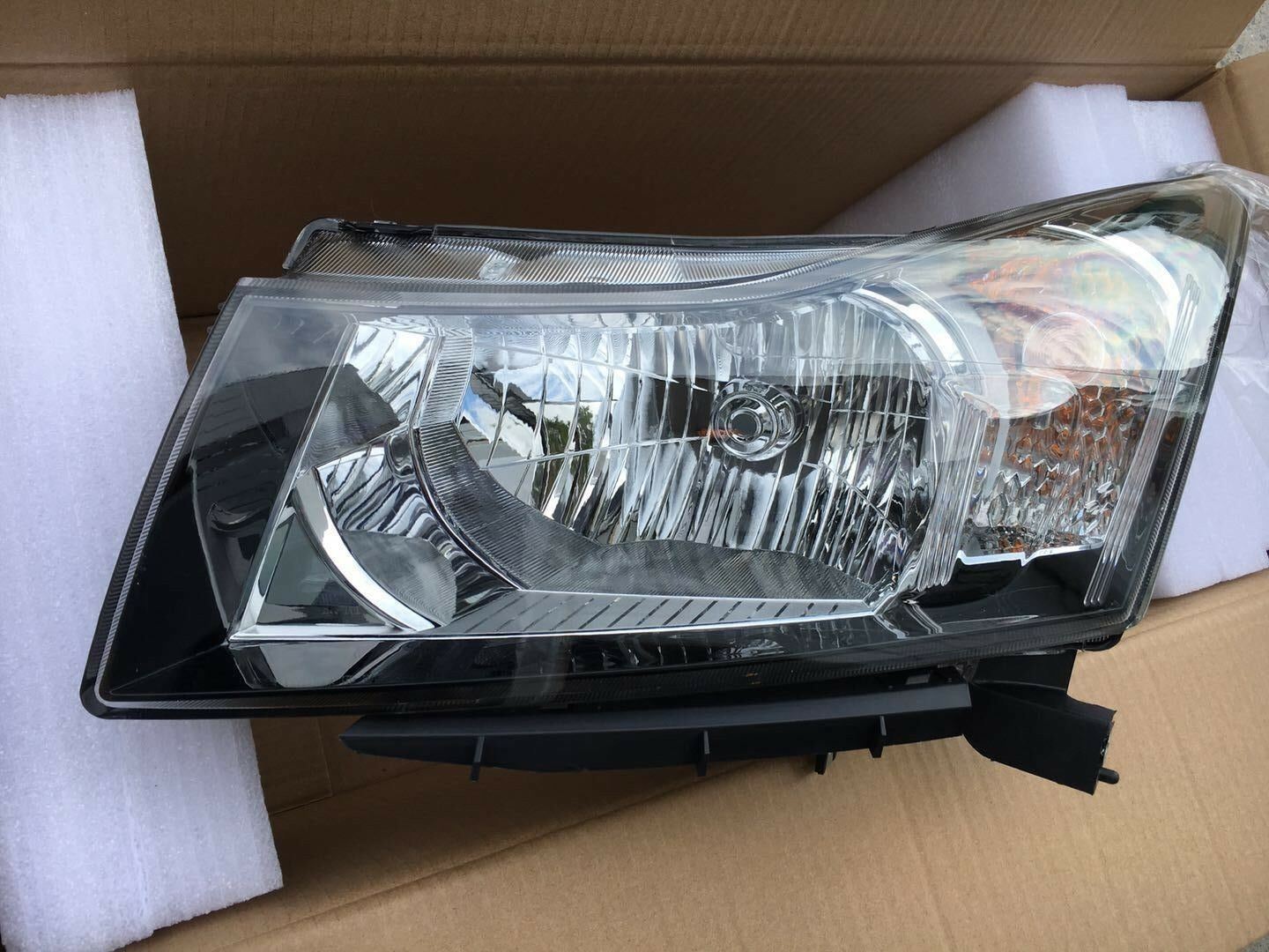 Headlamp Assembly Left Side Fits 2010-2012 Chevrolet Cruze 95900041 ...