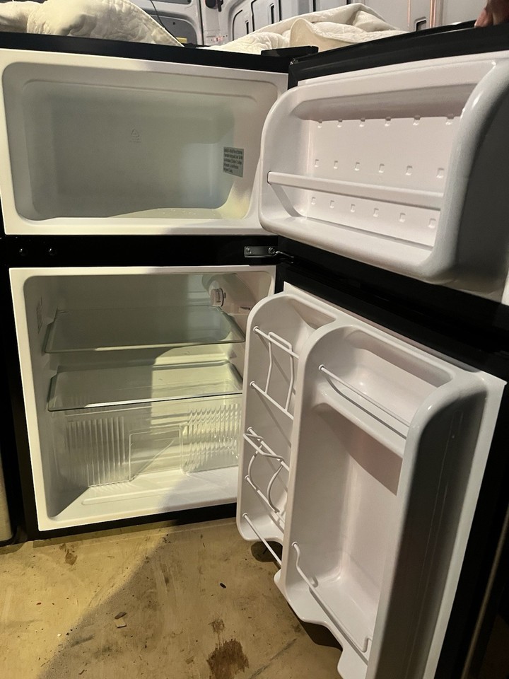 GE Mini Fridge 3.1 Cu Ft Compact Refrigerator with Freezer Stainless ...