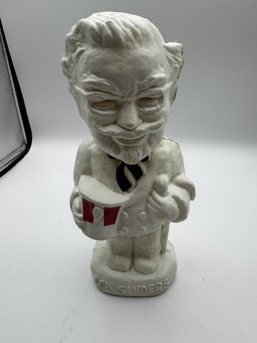 Pair Of (2) Vintage KFC Colonel Sanders Plastic Piggy Banks 1977 ...