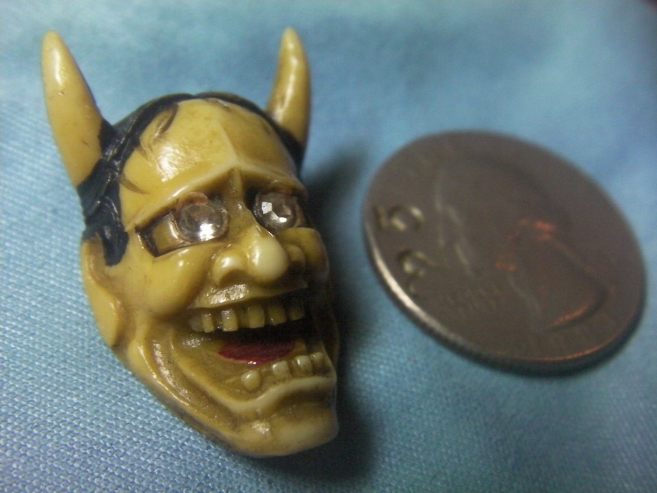 HANNA ONI Noh Demon Devil Satan Celluloid Bakelite diamond rhinestone ...